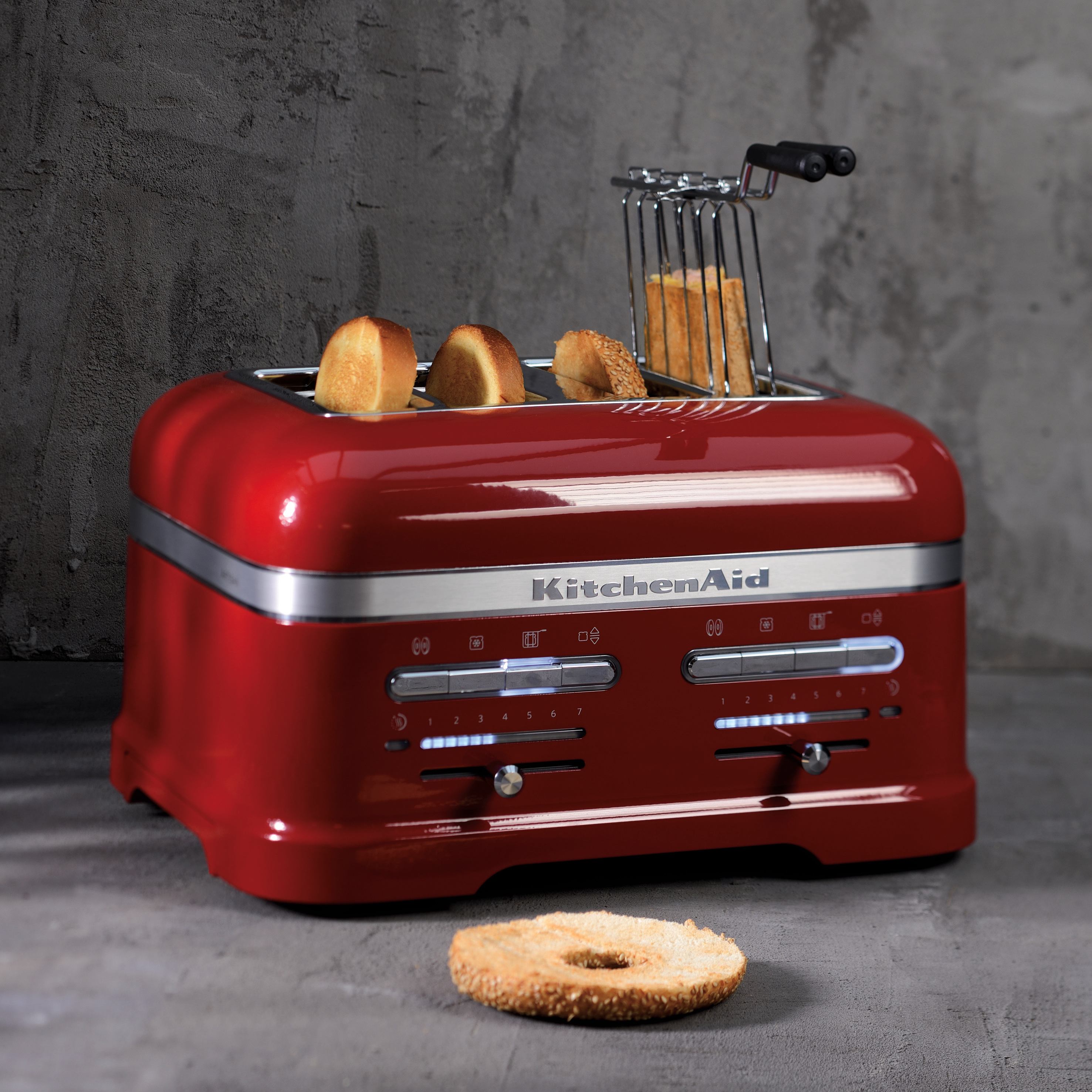 Toasters | 2 & 4 Slice Toaster | KitchenAid UK