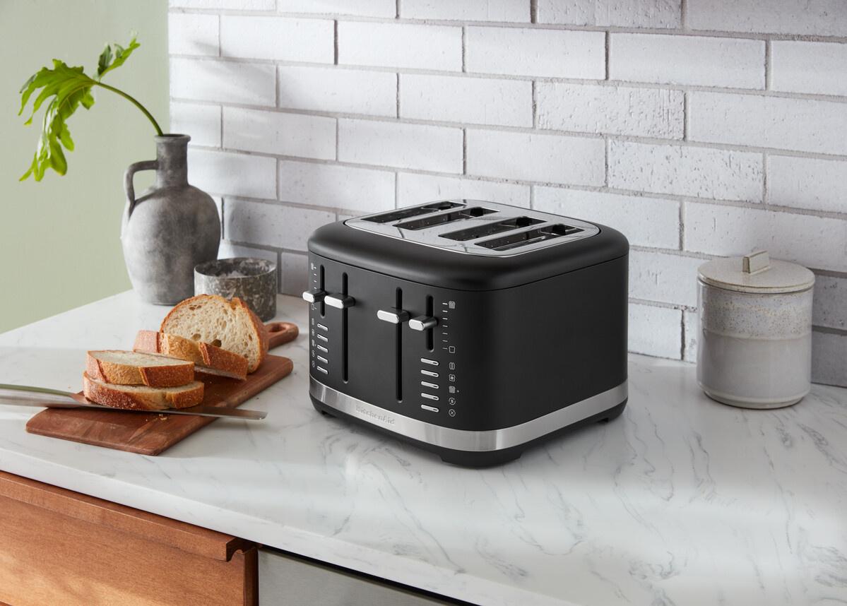 TOASTER 4 SLICE - Matte black | KitchenAid UK