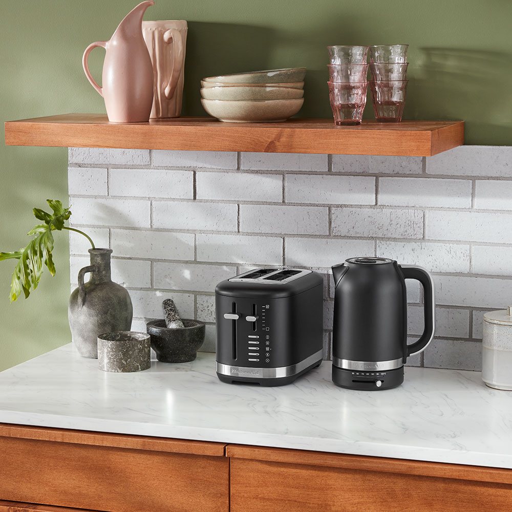 Toasters | 2 & 4 Slice Toaster | KitchenAid UK