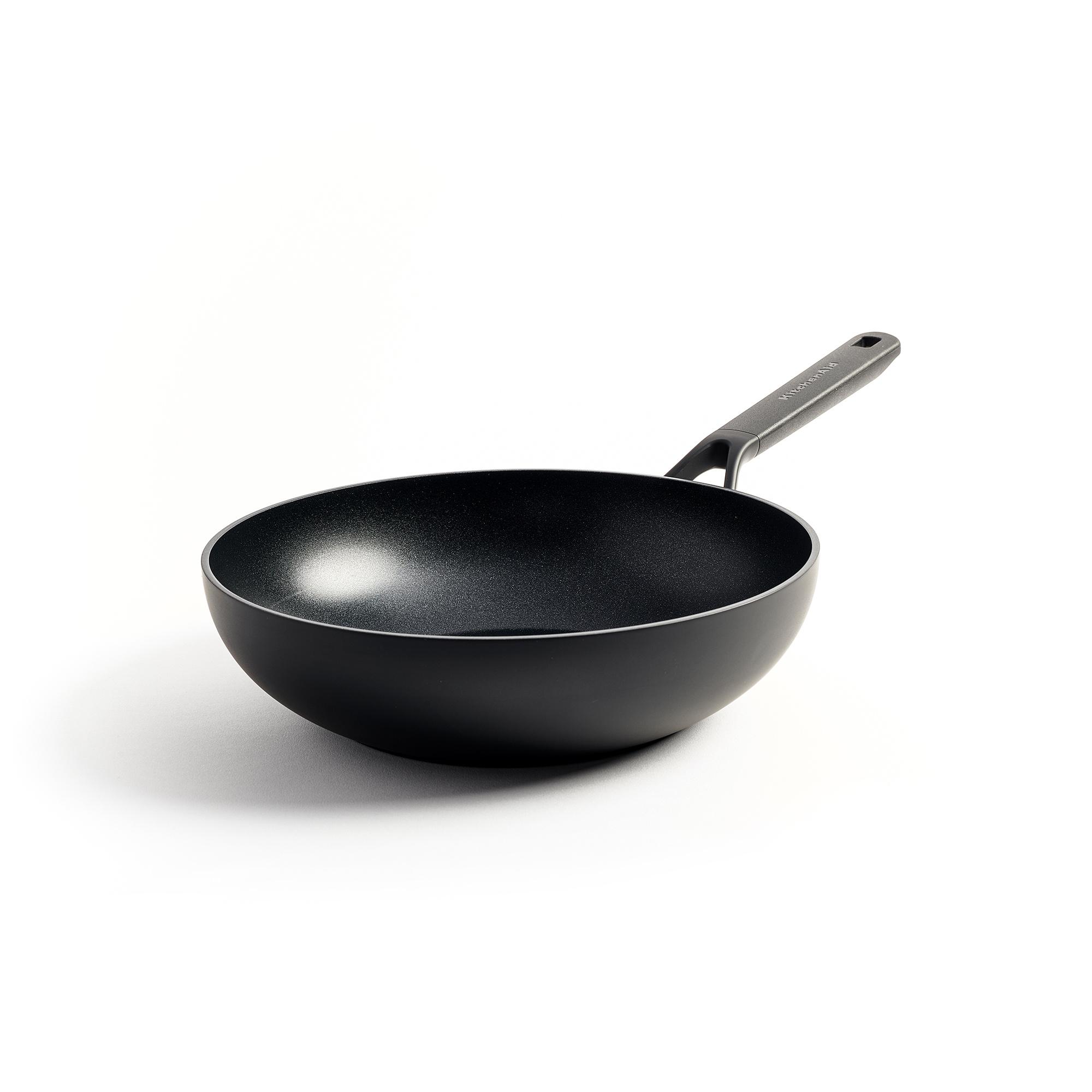 Wok en aluminium avec revêtement antiadhésif 28cm | KitchenAid FR